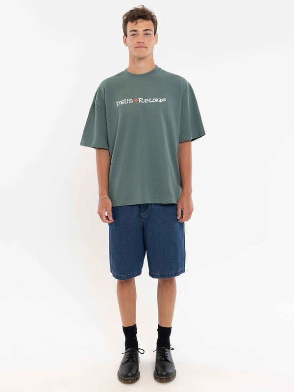 Deus Howie Tee Work green | Glue Store