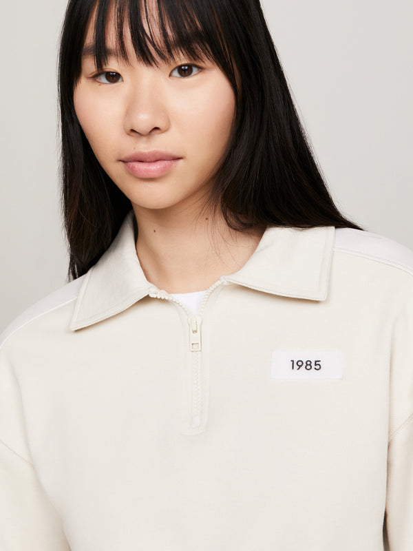 Tommy Hilfiger Quarter-Zip Cropped Fit Sweatshirt Newsprint