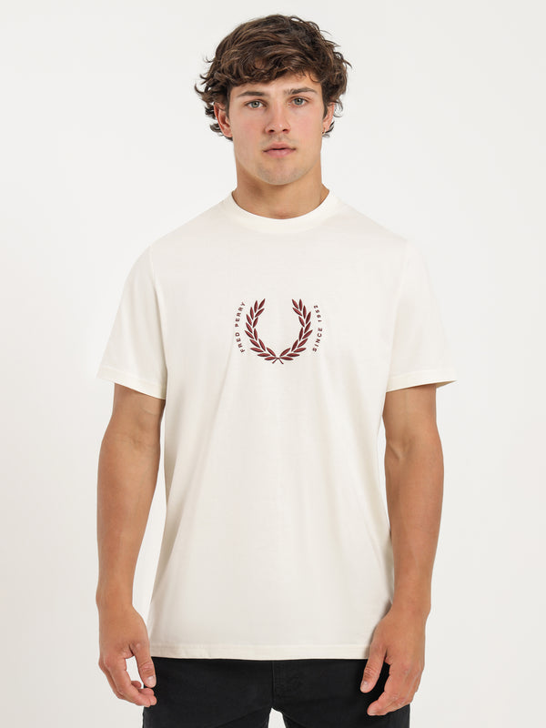 Fred perry Circle Branding T-Shirt in Ecru Ecru | Glue Store
