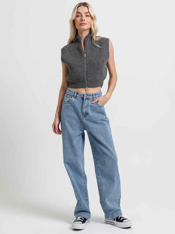 Beyond Her Addison Zipper Vest Granite | Glue Store