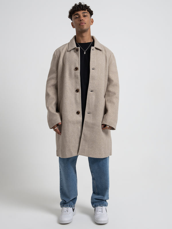 The Butler Coat in Beige - Glue Store