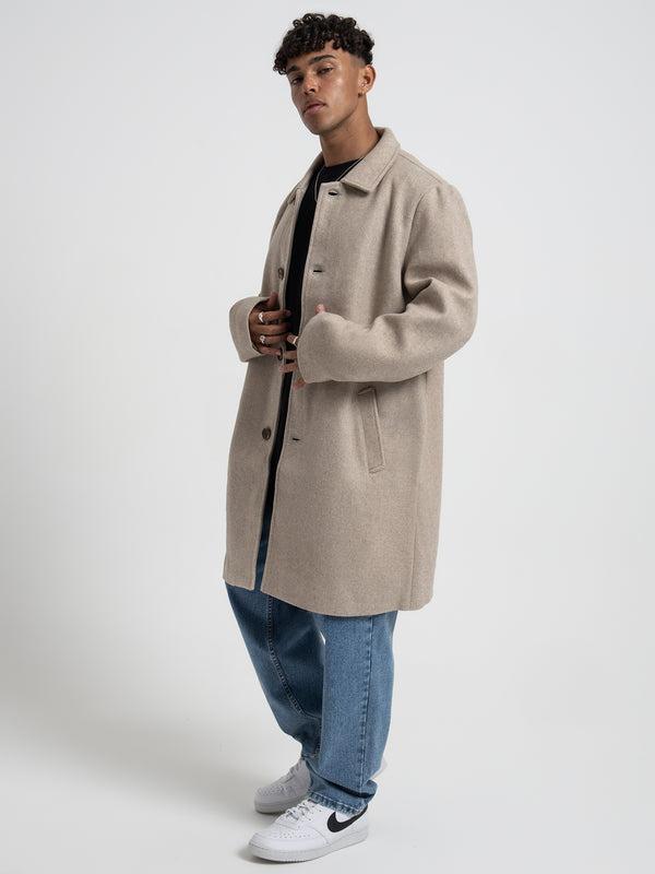 The Butler Coat in Beige - Glue Store
